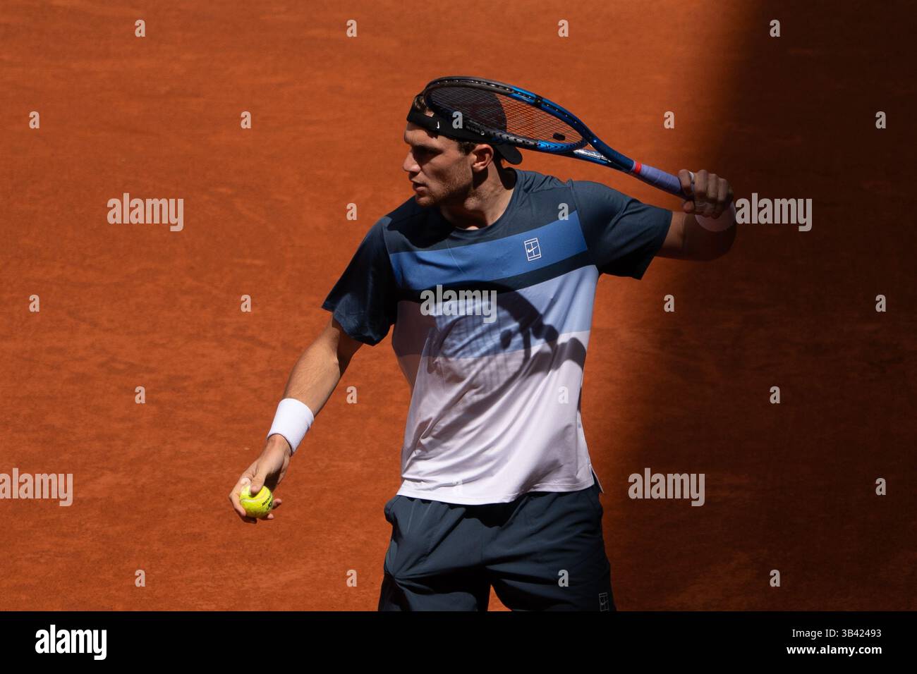 Madrid, Spain. 29th Apr, 2025. Englishman Jack Draper plays against ...