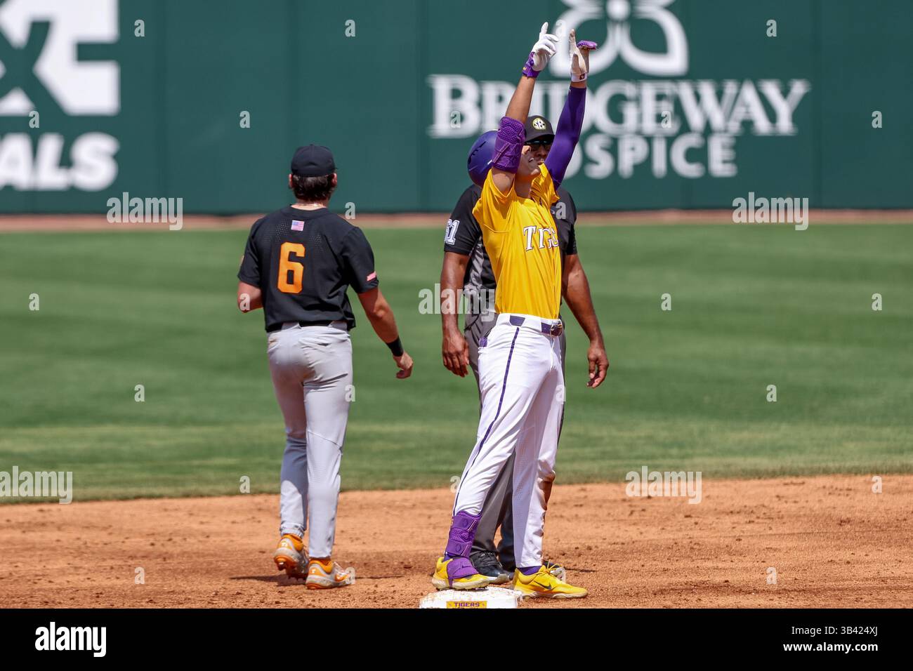 Baton Rouge, LA, USA. 27th Apr, 2025. LSU's Derek Curiel (6) celebrates ...