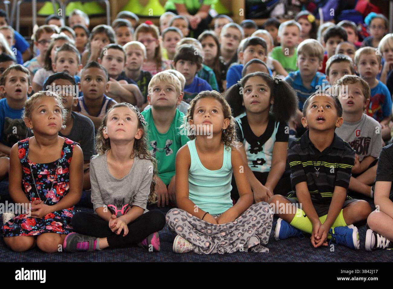 Steam magnet elementary hi-res stock photography and images - Alamy