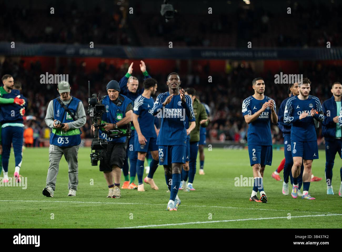 LONDON, ENGLAND - APRIL 29: PSG team celebrate their victory after the ...