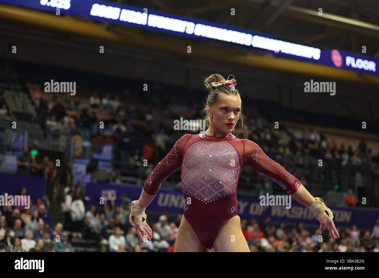 April 4, 2025: Gymnast Elle Mueller of Oklahoma University during the ...