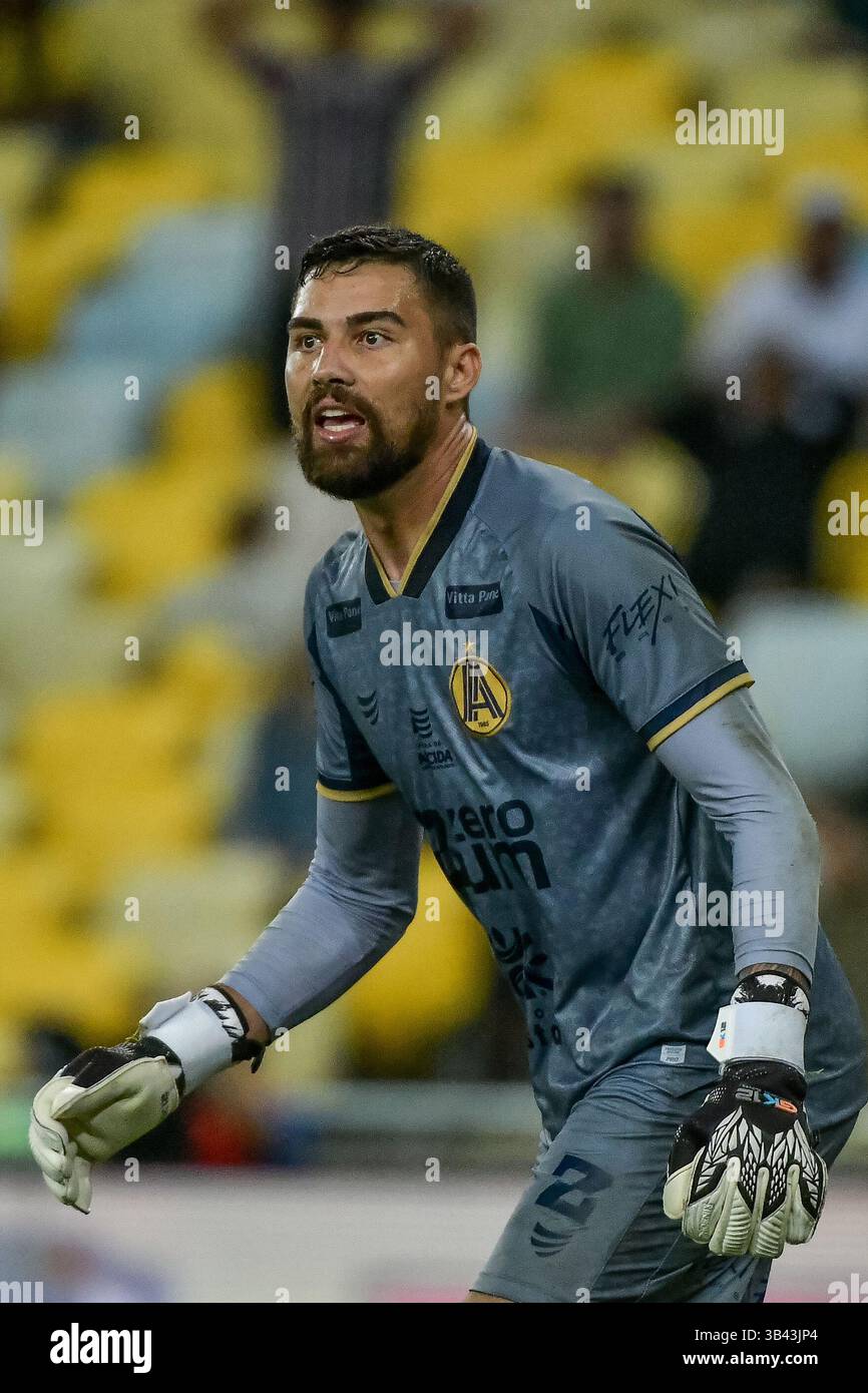 Rio de Janeiro, Brazil. 29th Apr, 2025. Goalkeeper Matheus Alves of ...