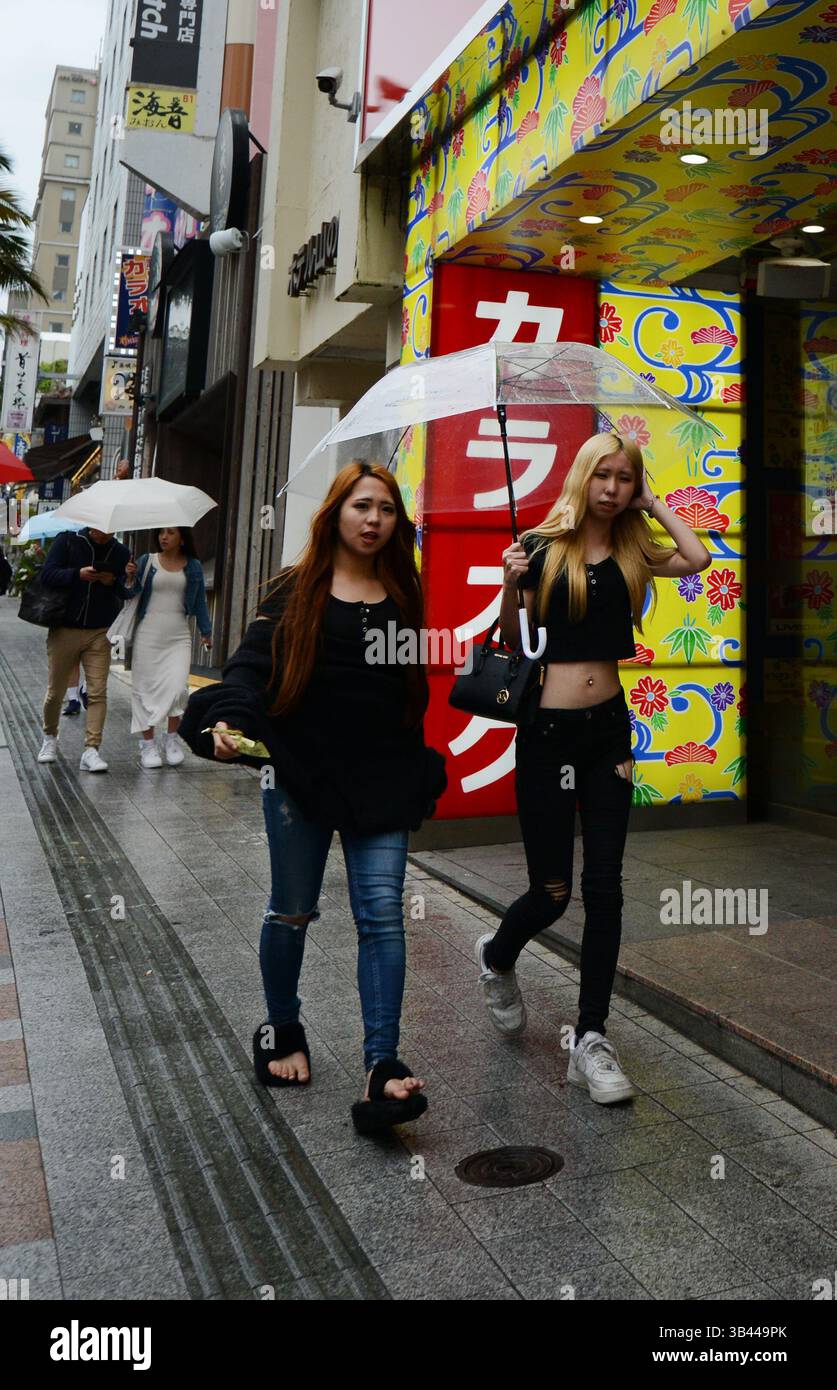 Okinawan woman hi-res stock photography and images - Alamy