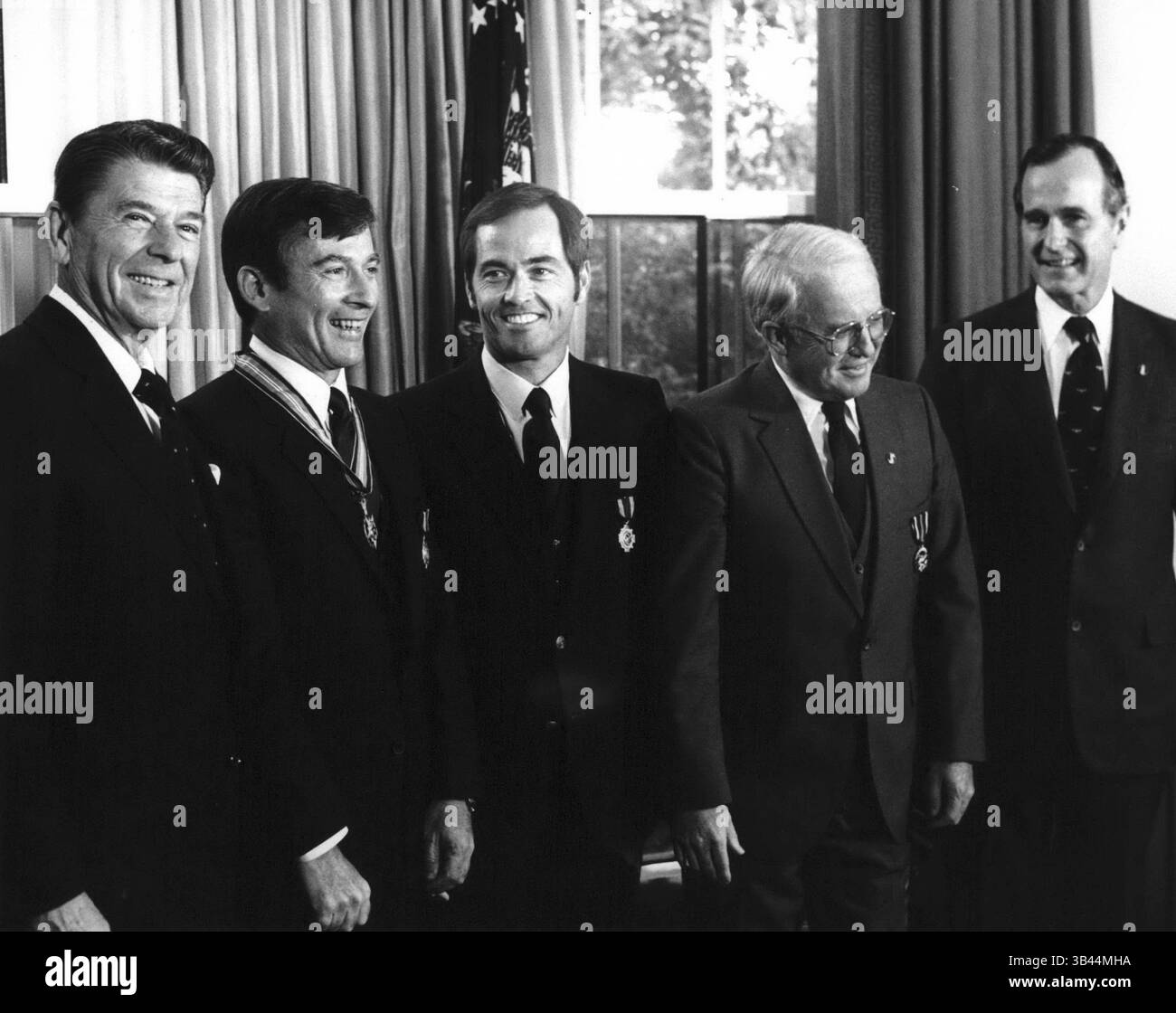 Astronaut robert crippen hi-res stock photography and images - Alamy