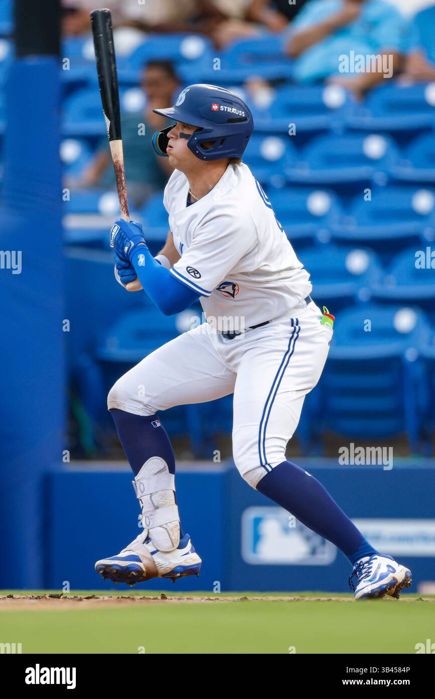 Dunedin, FL: Dunedin Blue Jays third baseman Tucker Toman (8) doubles ...
