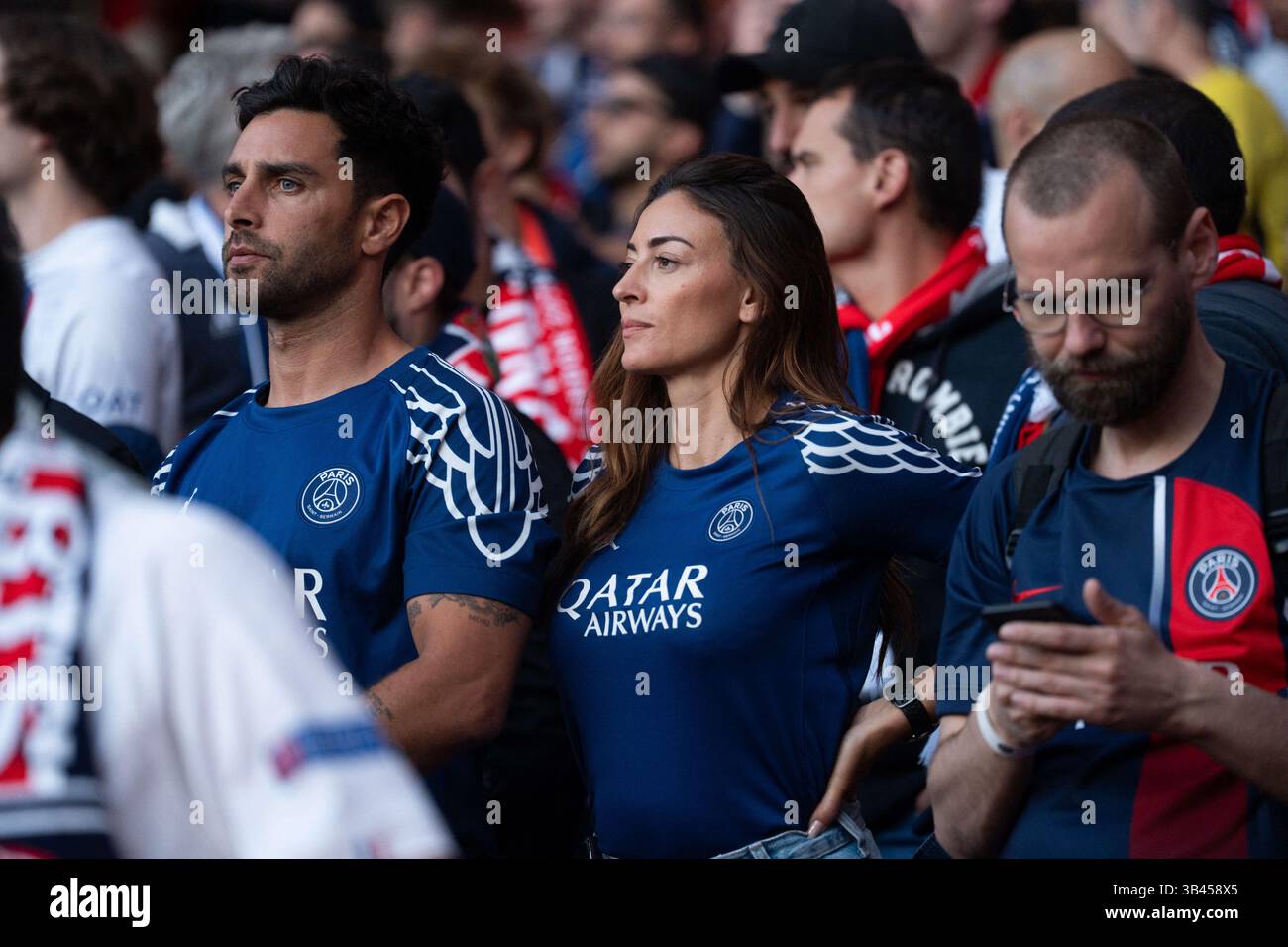 London, UK. 29th Apr, 2025. LONDON, ENGLAND - APRIL 29: PSG supporters ...