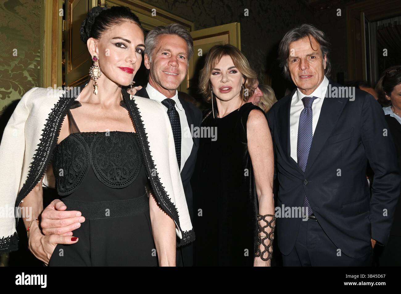 Adriana Abascal , Emanuele Filiberto di Savoia , Alba Parietti , Fabio ...