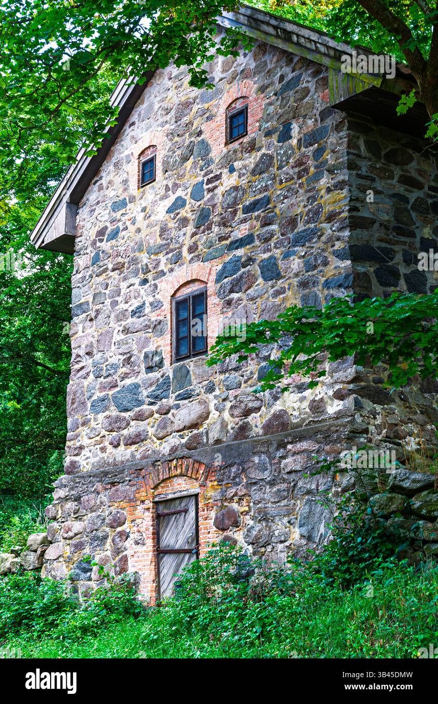 Reflecting timeless craftsmanship hi-res stock photography and images ...