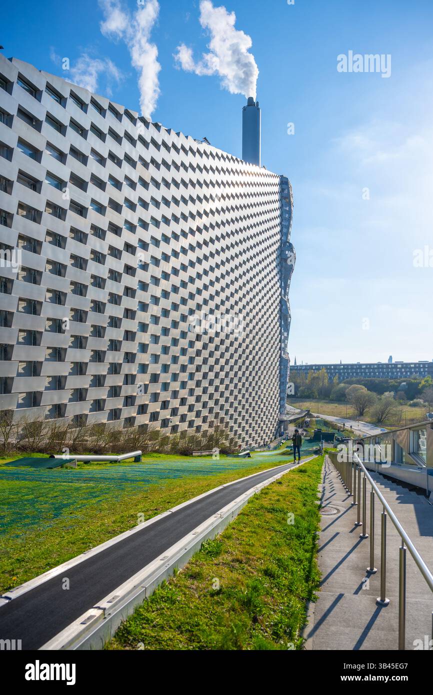 Copenhill, a unique waste-to-energy plant in Copenhagen, combines eco ...