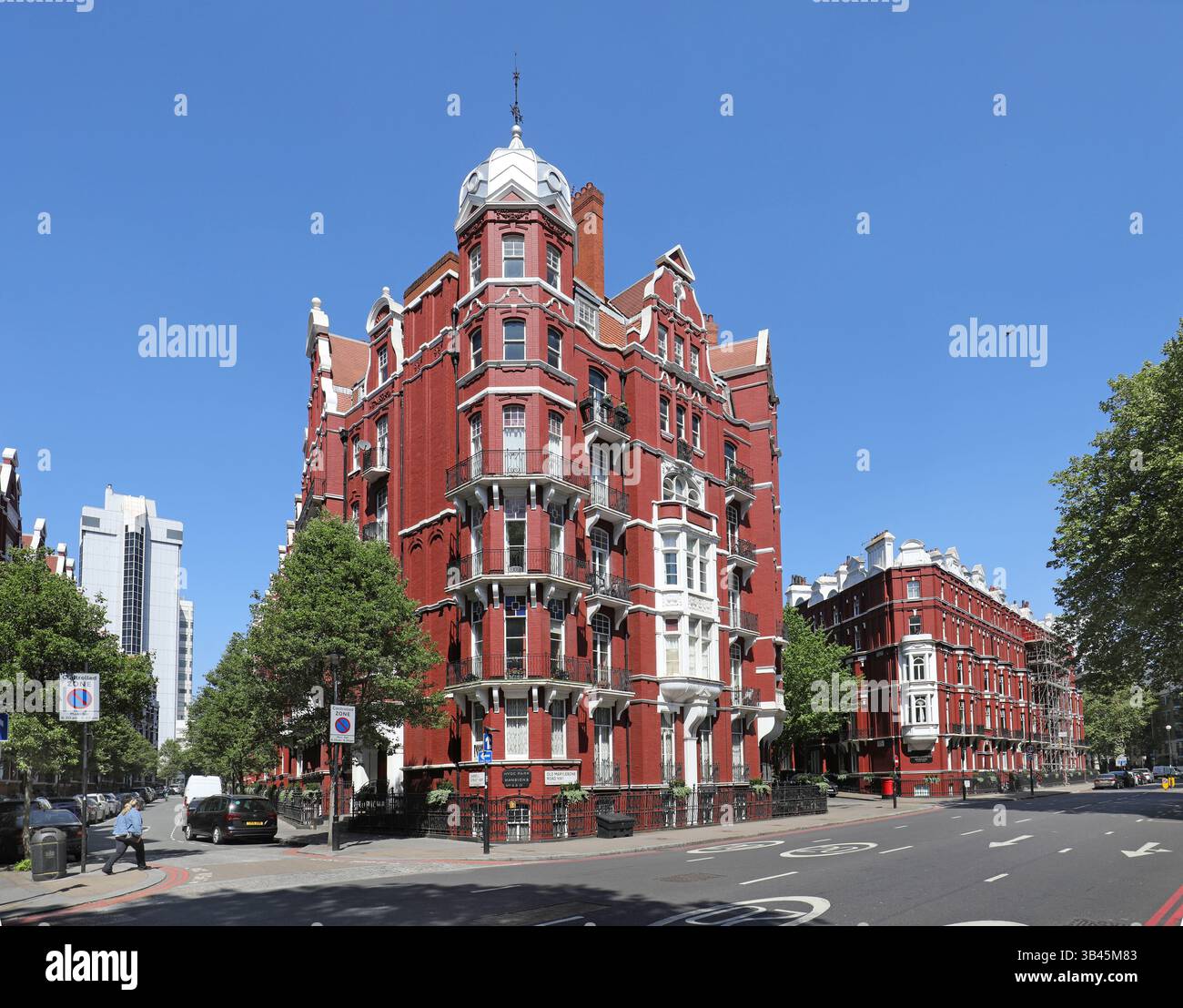 Hyde Park Mansions, ornate Victorian apartment building on Old ...