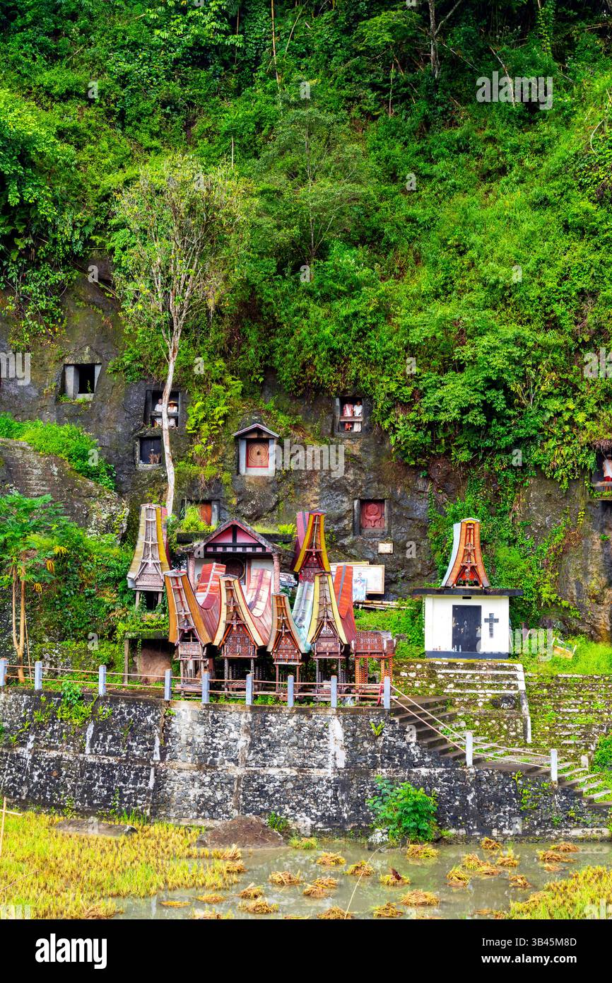 One of the oldest burial cliffs and most spectacular site of the rock ...