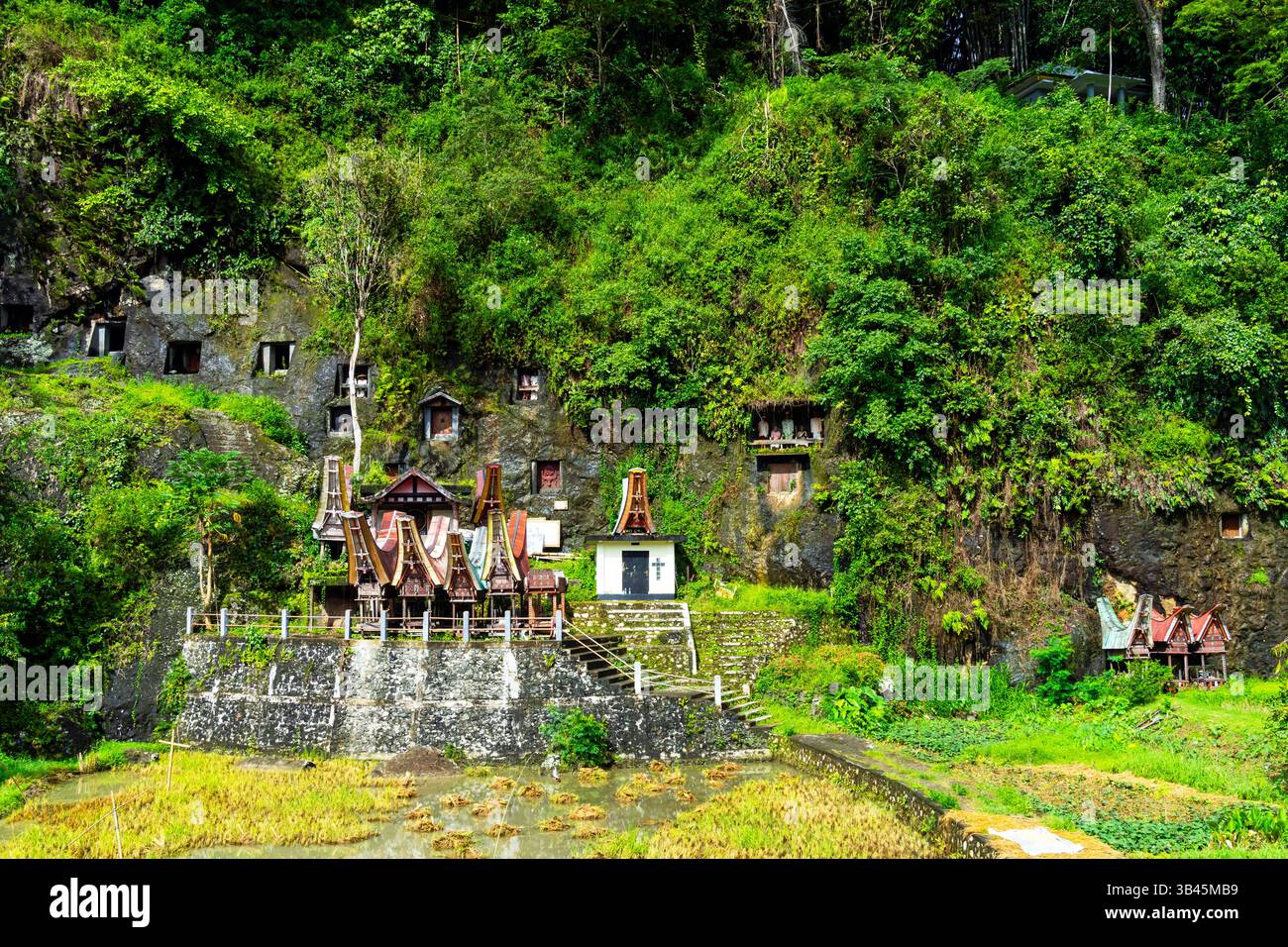 One of the oldest burial cliffs and most spectacular site of the rock ...