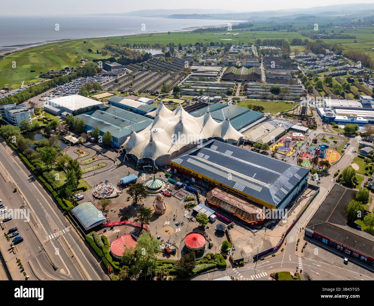 Minehead, UK. 29th Apr, 2025. Aerial view of the Butlin's holiday ...
