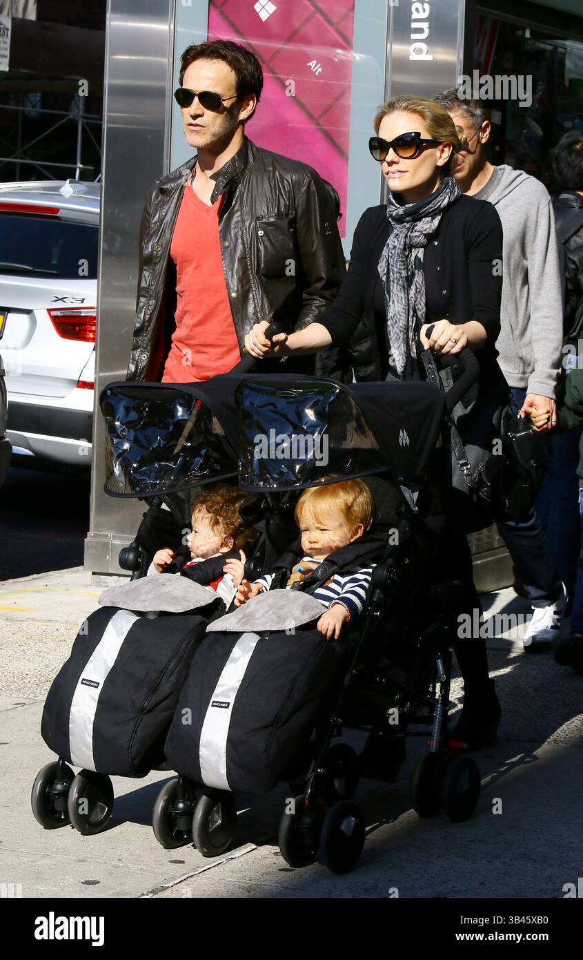 Poppy moyer and charlie moyer hi-res stock photography and images - Alamy