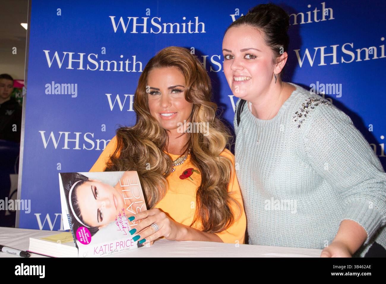 Katie Price aka Jordan signs her 5th autobiography "Love Lipstick and ...