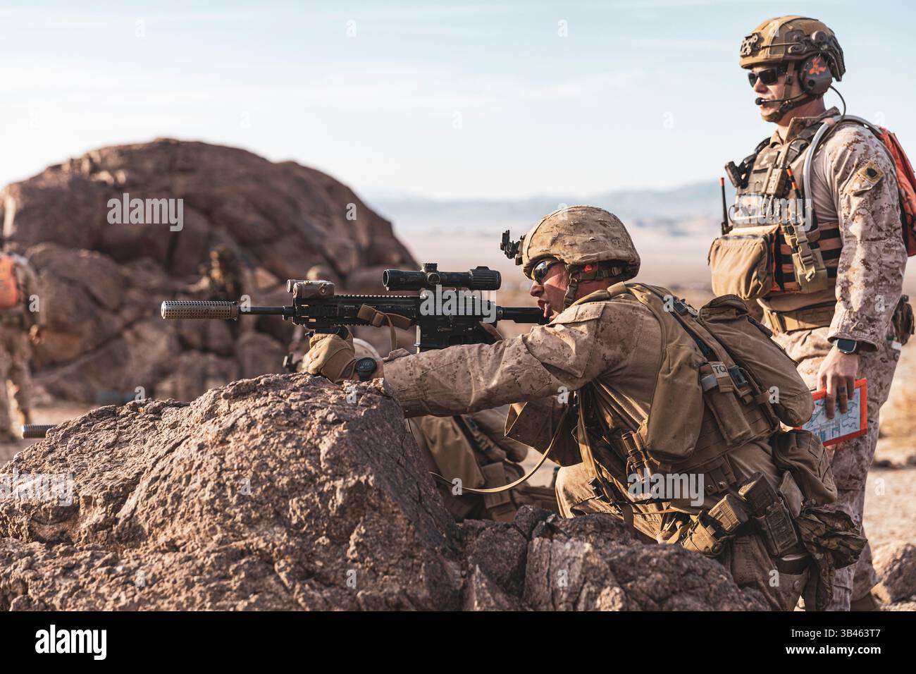 Us marine corp combat hi-res stock photography and images - Alamy
