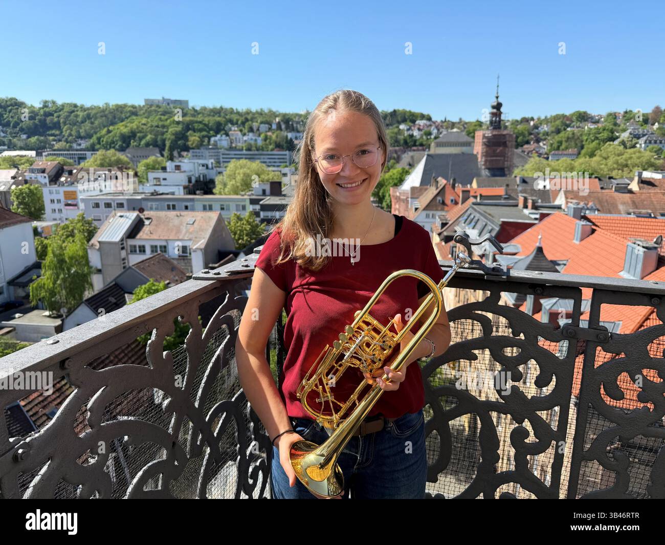 PRODUCTION - 28 April 2025, Saarland, Saarbrücken: Trumpeter Sophie ...