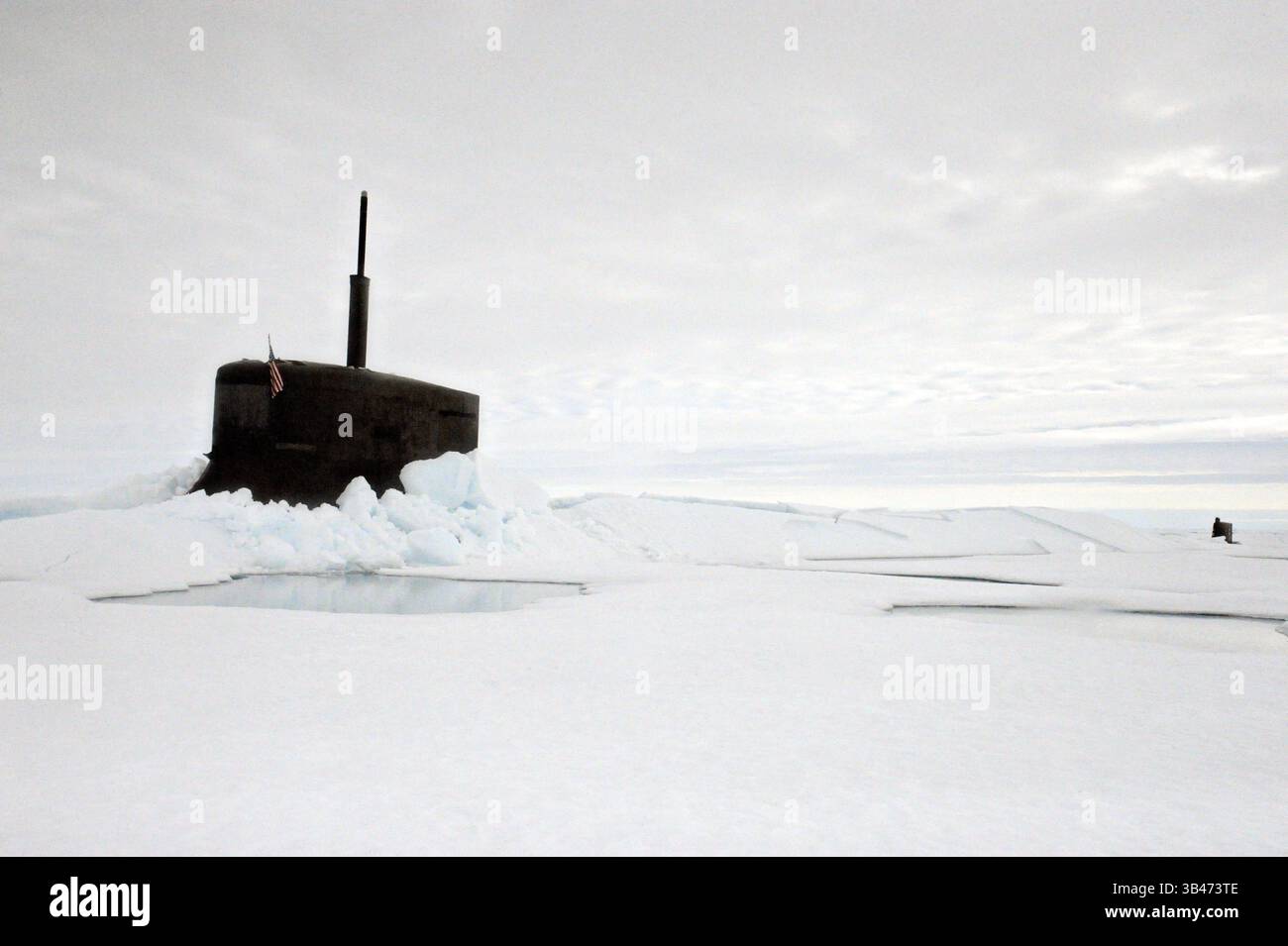 Aug. 1, 2015 - North Pole, North Pole - US Navy fast attack nuclear submarine USS Seawolf ...