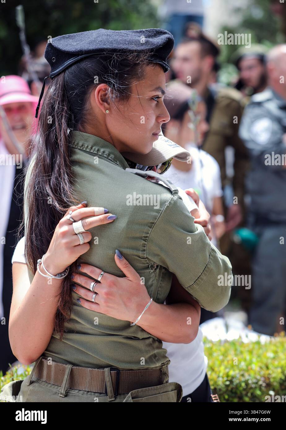 Jerusalem, Israel. 30th April 2025. Israel is commemorating Memorial Day for the Fallen Soldiers ...