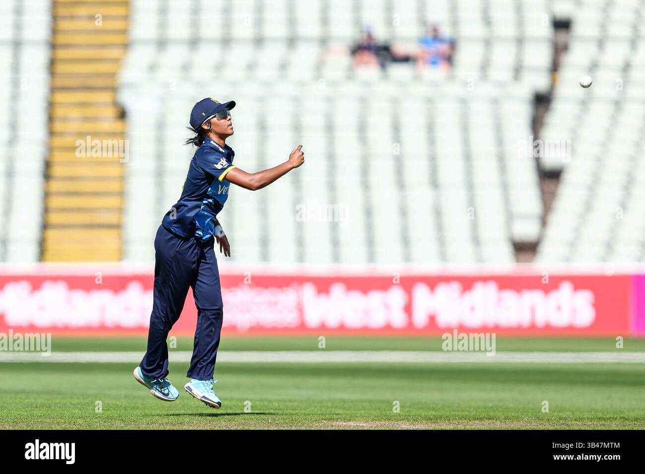 Birmingham, UK. 30th Apr, 2025. #8, Davina Perrin of Warwickshire in ...