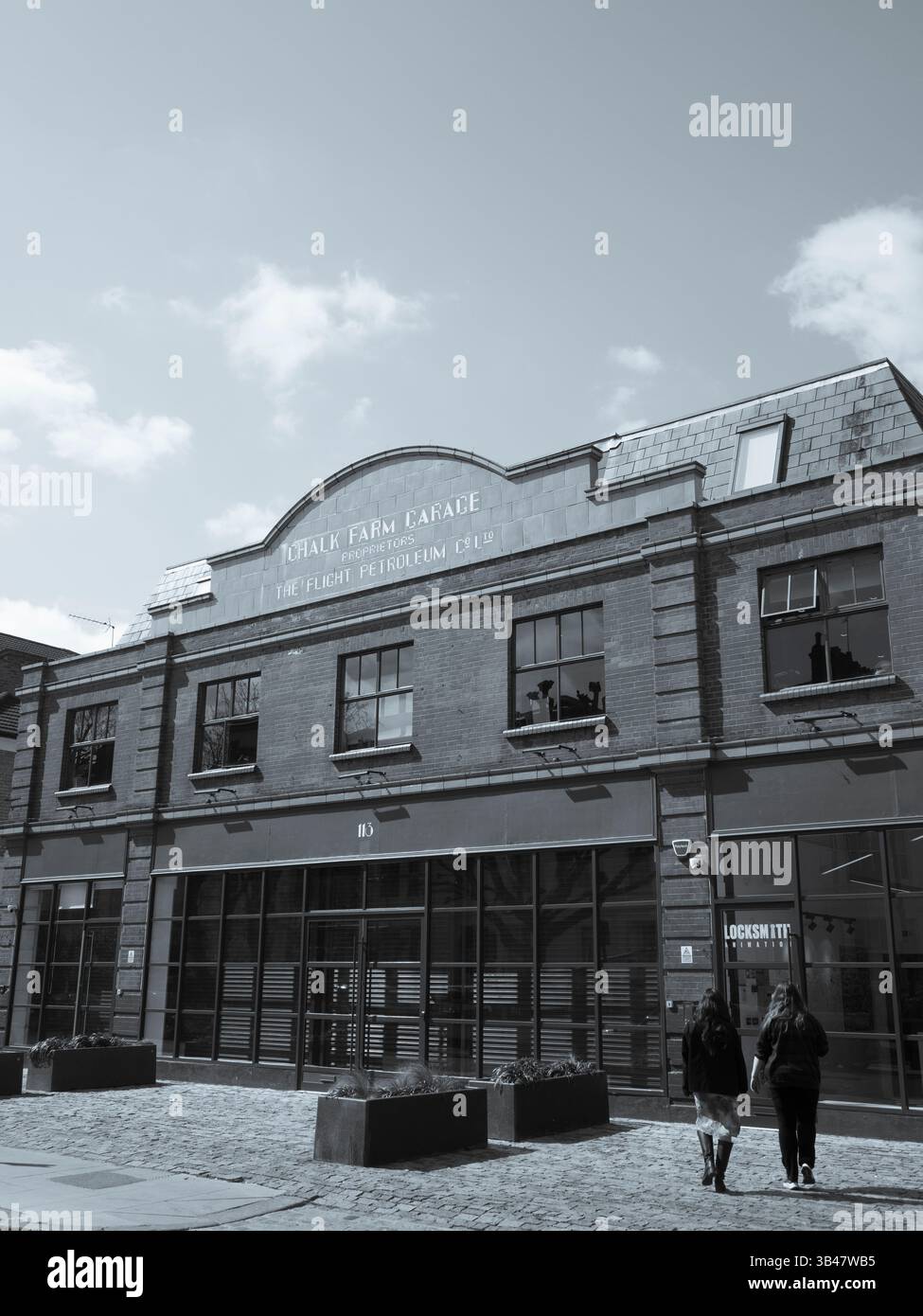 The Flight Petroleum Co, ex Chalk Farm Garage, Commercial Office ...