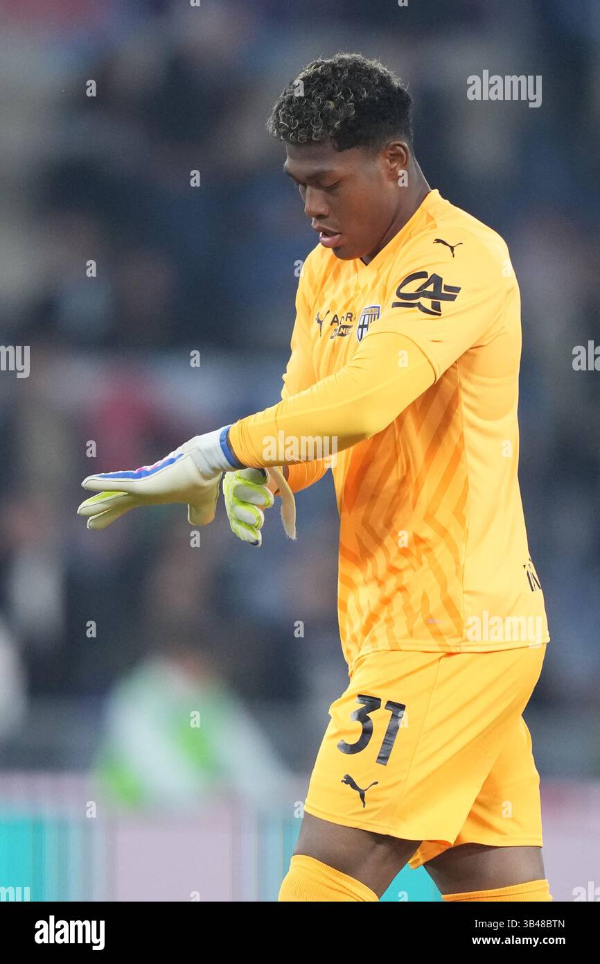 Roma, Italia. 28th Apr, 2025. Parma's goalkeeper Zion Suzuki during the ...