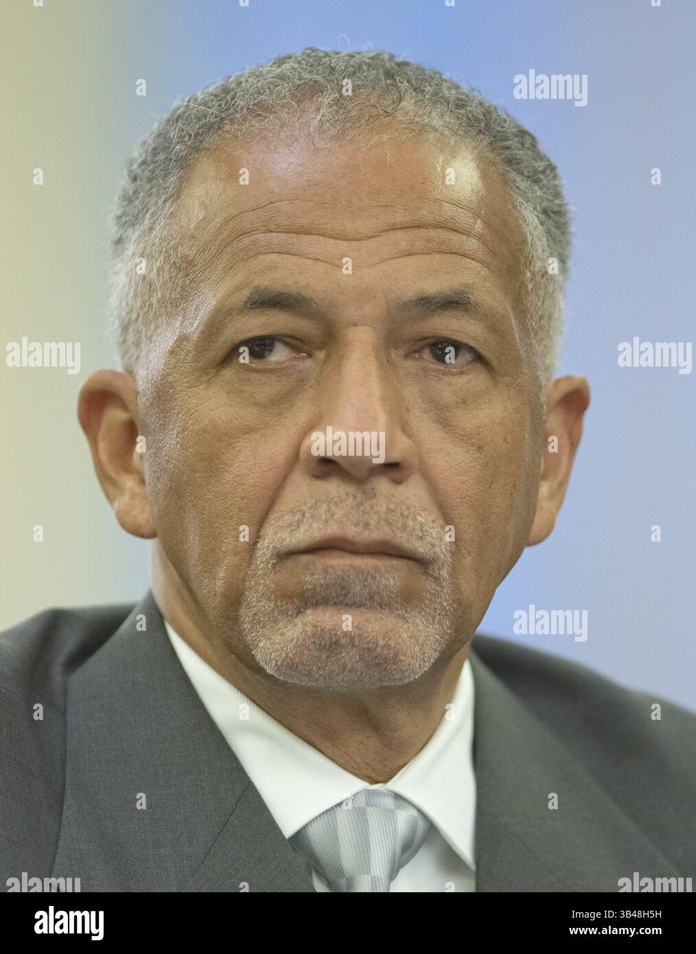 Ron oneal hi-res stock photography and images - Alamy