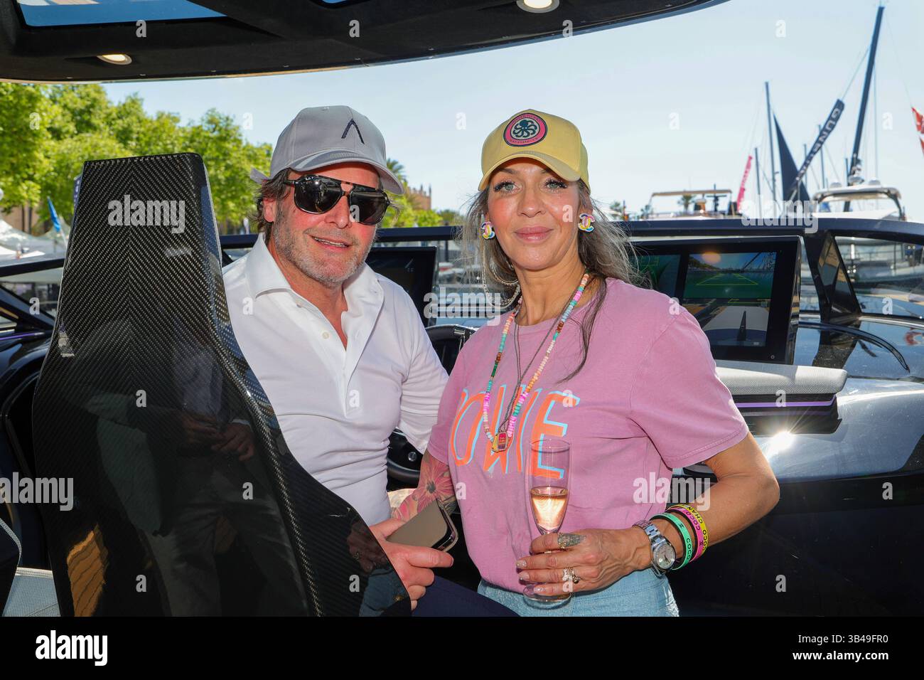 Weltneuheit bei SAY Carbon Yachts - Enthüllung der SAY 52 Superyacht ...