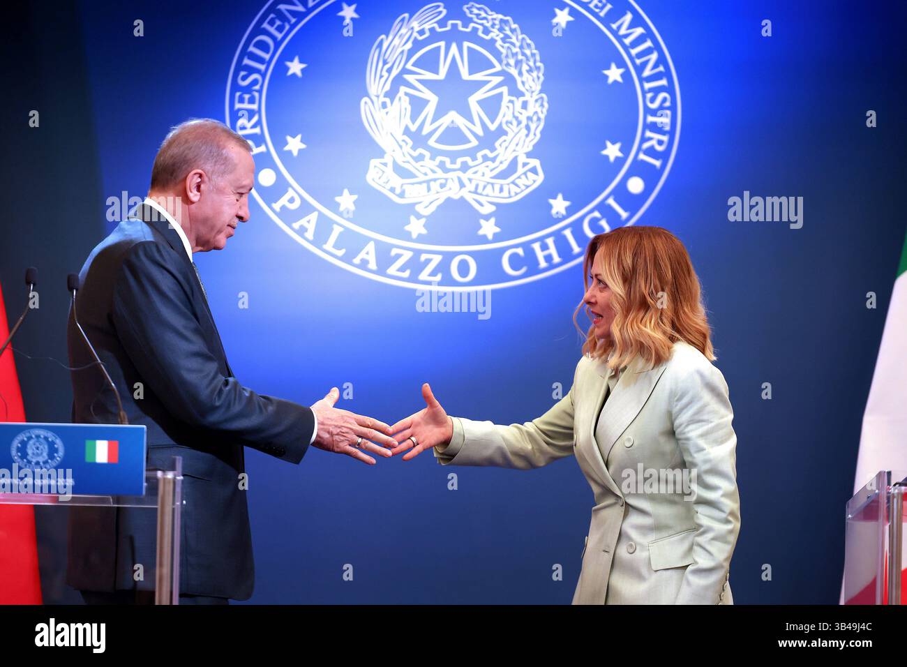 Italian Premier Giorgia Meloni receives Turkish President Recep Tayyip ...