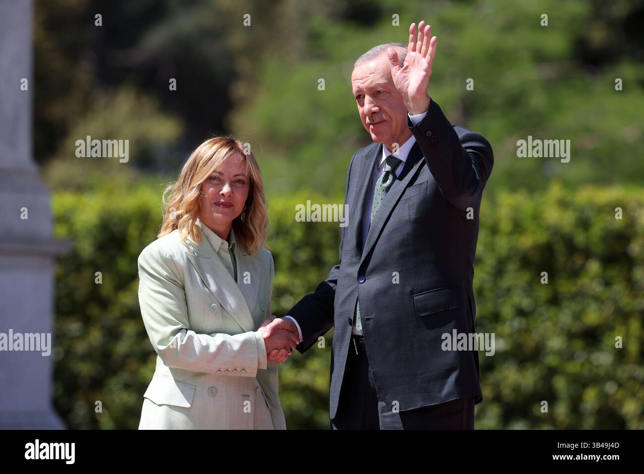 Italian Premier Giorgia Meloni receives Turkish President Recep Tayyip ...