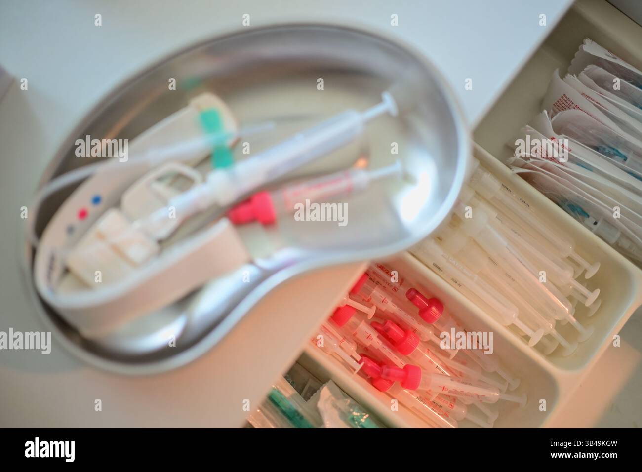 Berlin, Germany. 29th Apr, 2025. Syringes and ampoules lie in a drawer ...