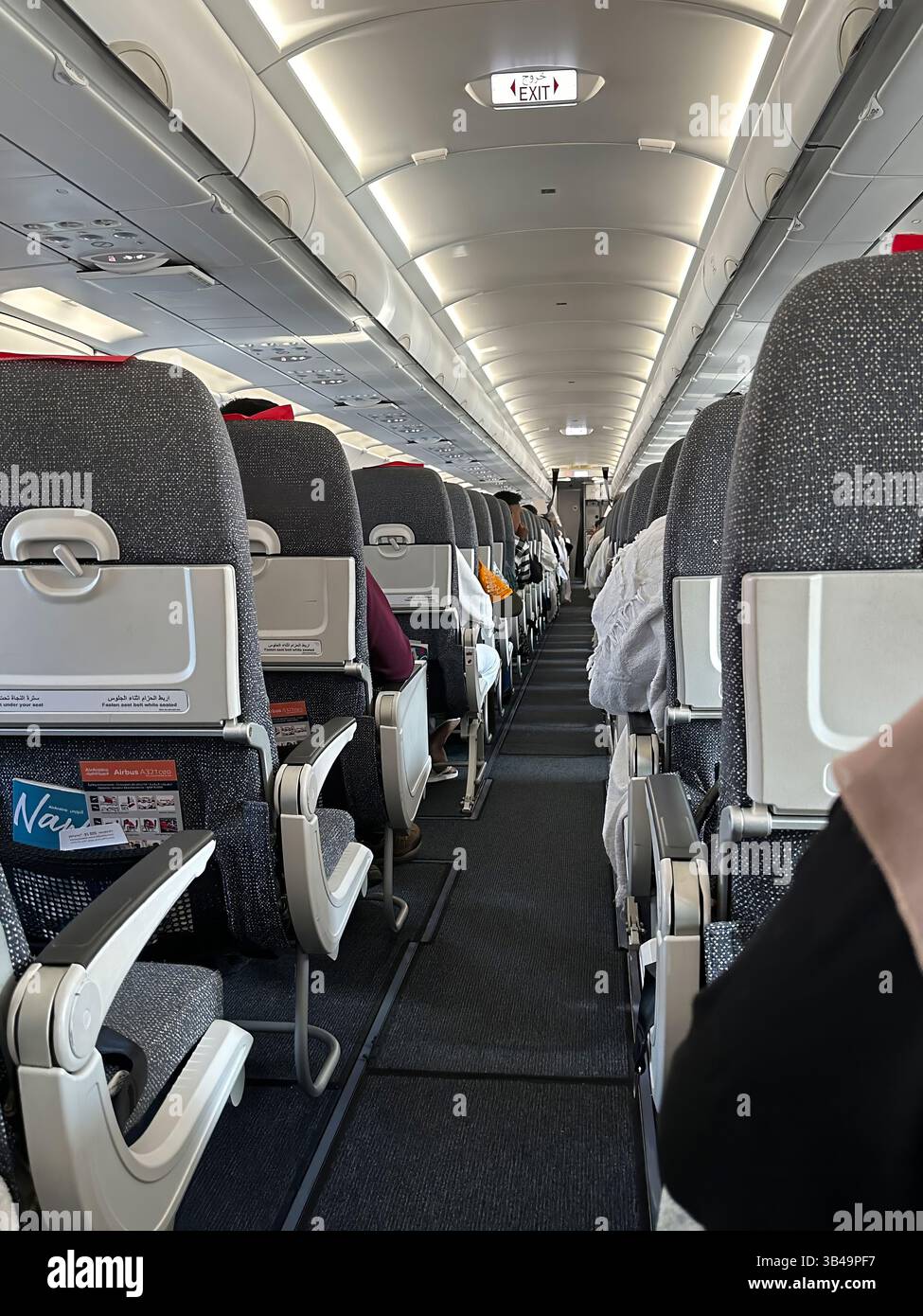 Air Arabia plane carries pilgrims from Dubai to Mecca for Hajj/Umrah ...