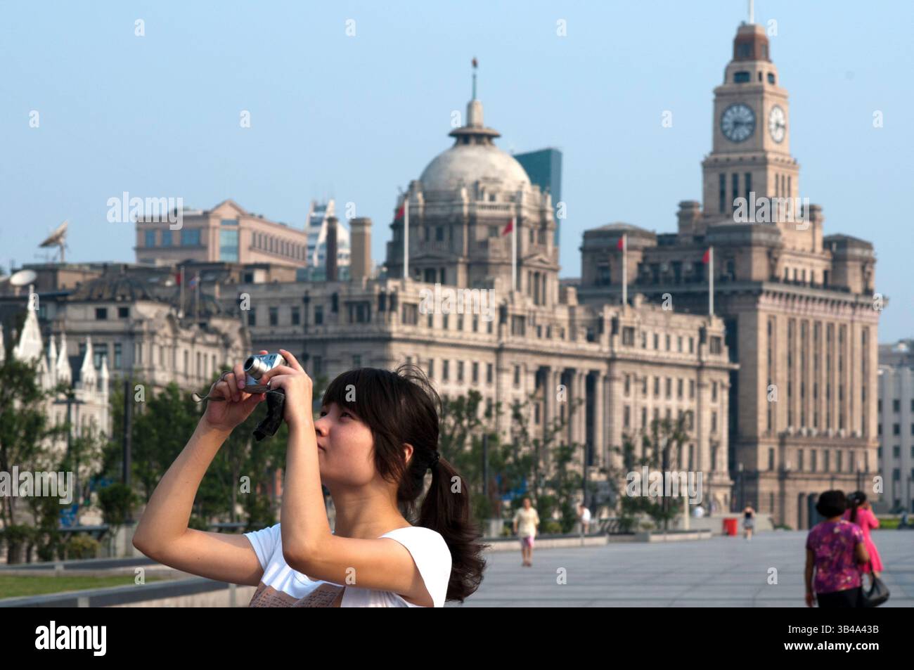 The Bund promenade, Shanghai, China. China Shanghai Tourist Shanghai ...