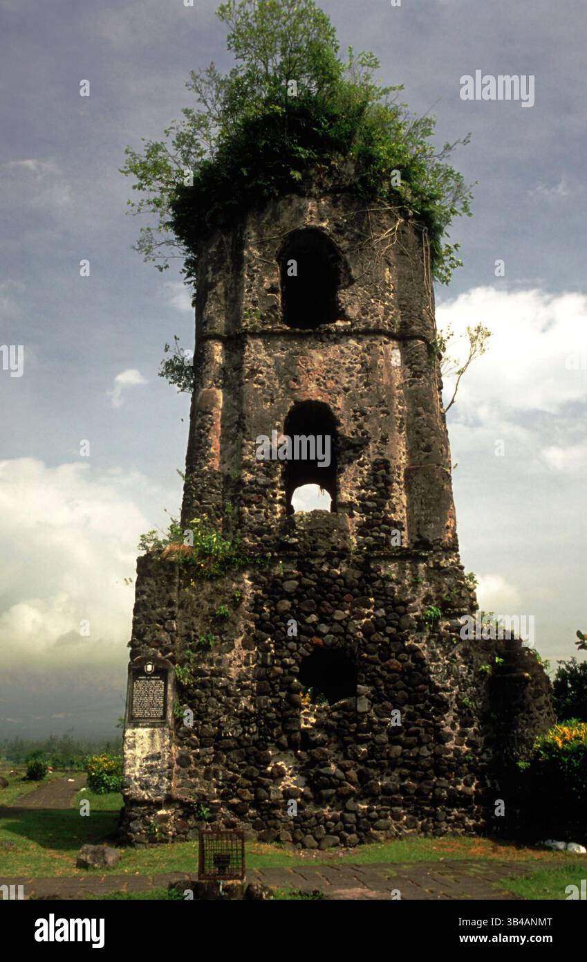 Oct 15, 2014 - Philippines - Cagsawa Ruins Church. Bicol. Southeast ...