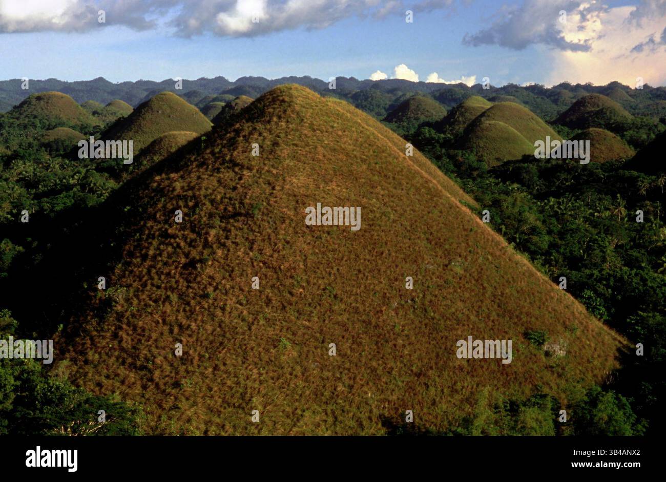 Oct 15, 2014 - Philippines - Mountains Chocolate Hills. Bohol. The ...