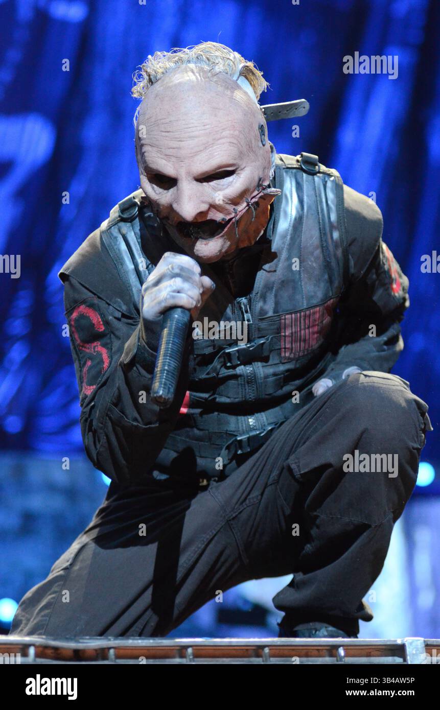 Sid wilson slipknot hi-res stock photography and images - Alamy