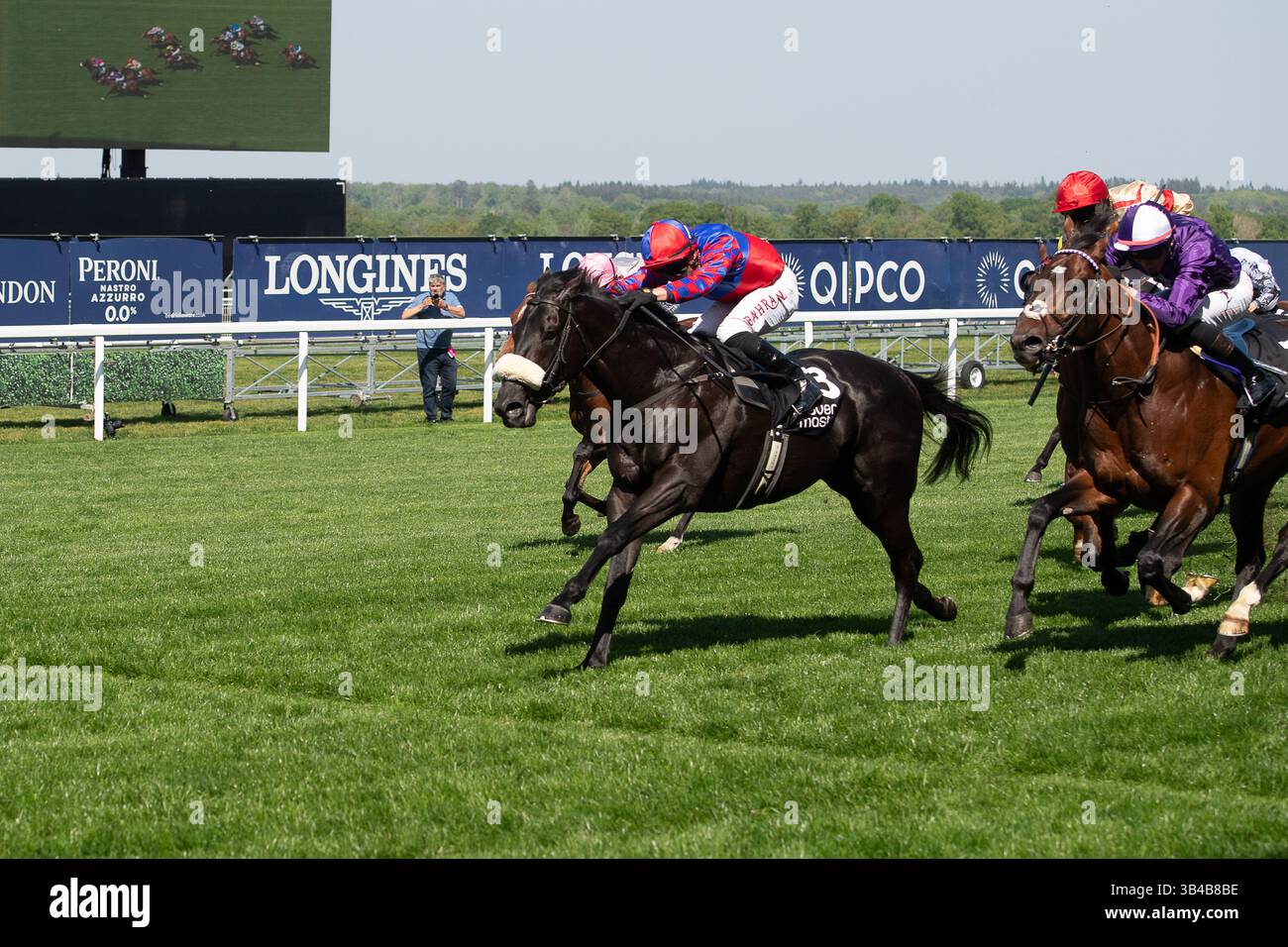 Ascot, Berkshire, UK. 30th April, 2025. Horse BIG MOJO ridden by jockey ...