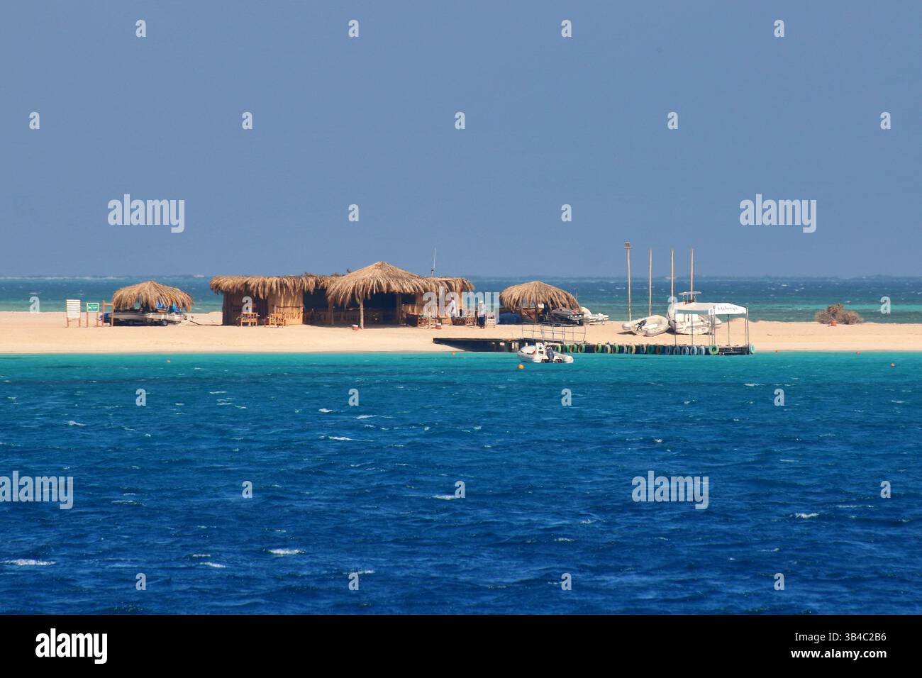 Snorkeling hub hi-res stock photography and images - Alamy