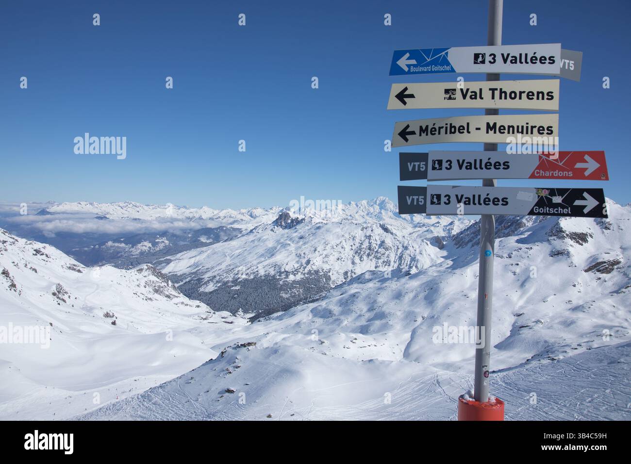 Ski resorts three valleys hi-res stock photography and images - Alamy