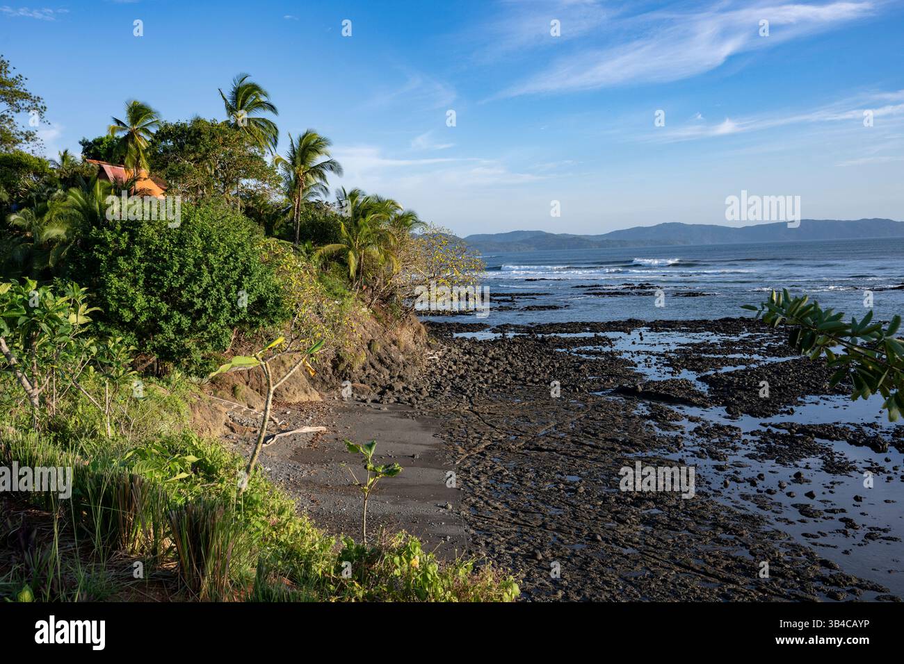 Scenic coastal waterfront view of a rocky shoreline, Santa Catalina ...