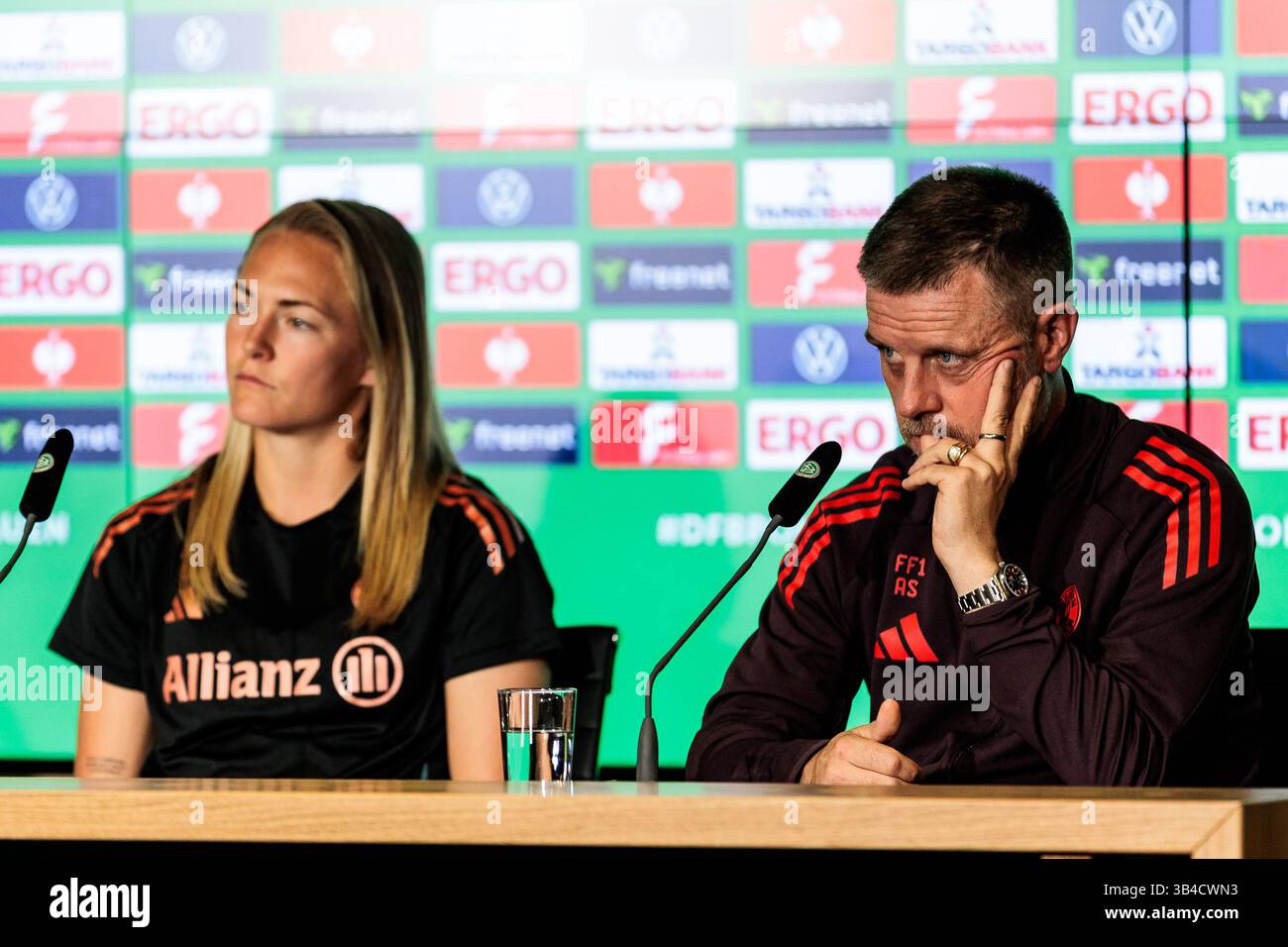 Magdalena Eriksson (FC Bayern M?nchen, 5), Alexander Straus (FC Bayern ...