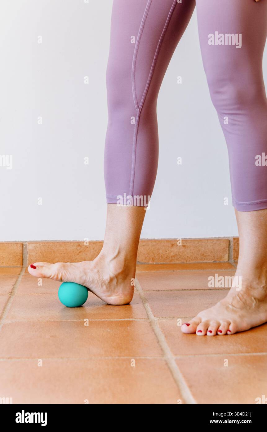 Myofascial relaxation hi-res stock photography and images - Alamy