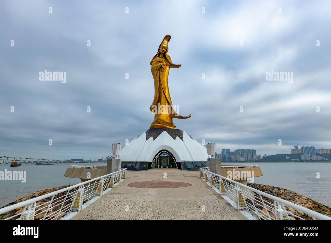Guan Yin Statue by the sea in Macau Stock Photo - Alamy