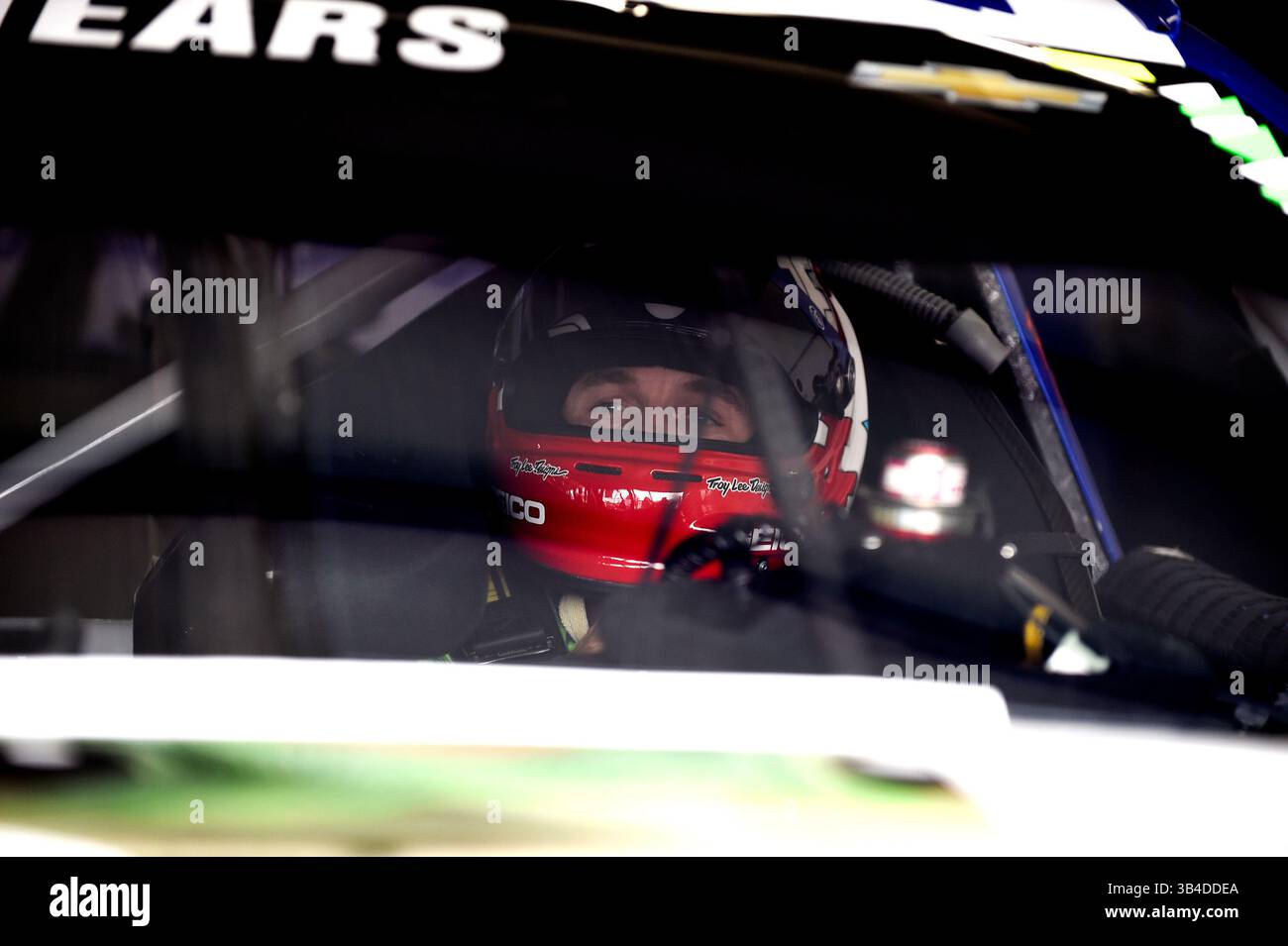 2015 nascar casey mears hi-res stock photography and images - Alamy