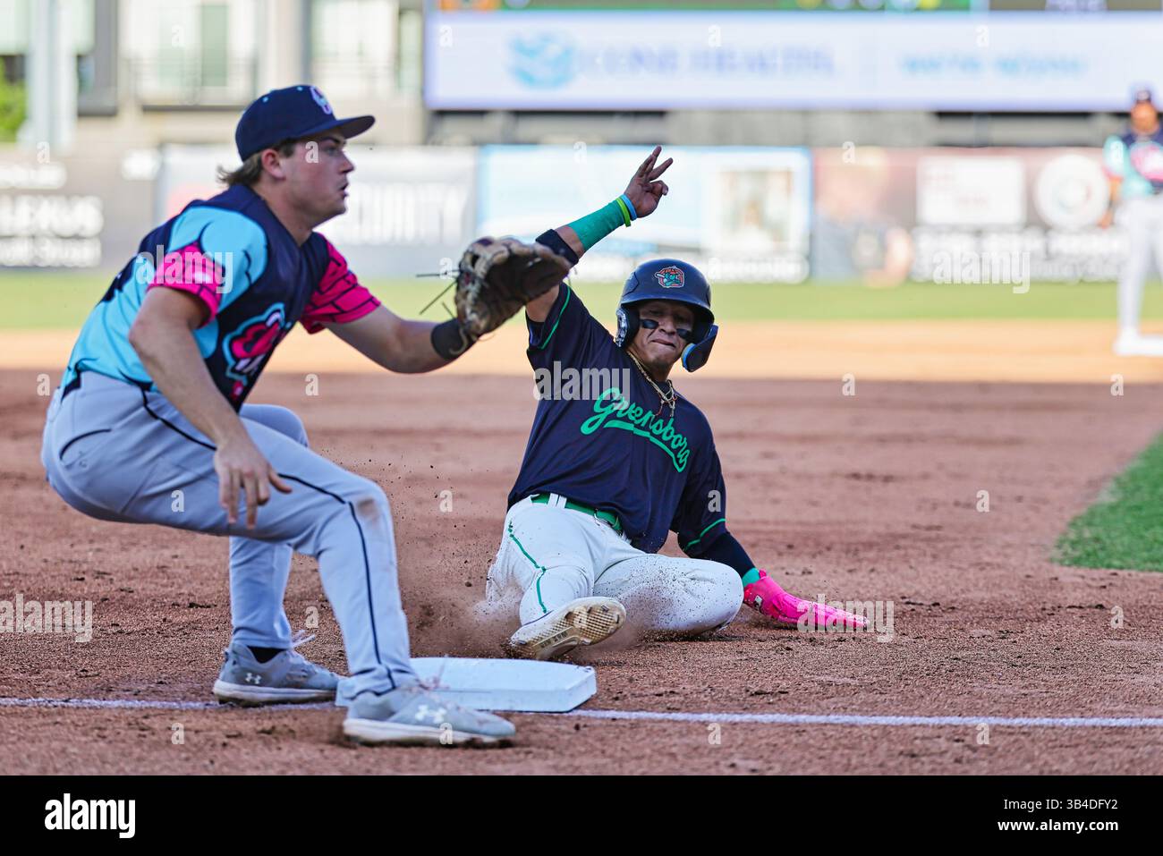 Greensboro, NC: Greensboro Grasshoppers shortstop Keiner Delgado (41 ...