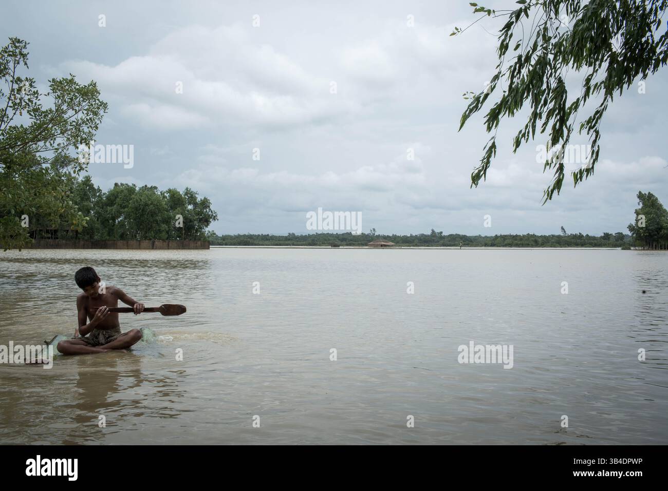 Children banana boat hi-res stock photography and images - Alamy