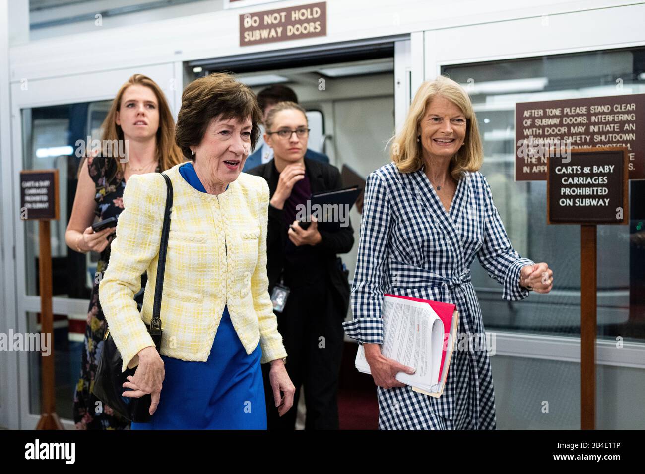 UNITED STATES - APRIL 30: From left, Sen. Susan Collins, R-Maine, and ...