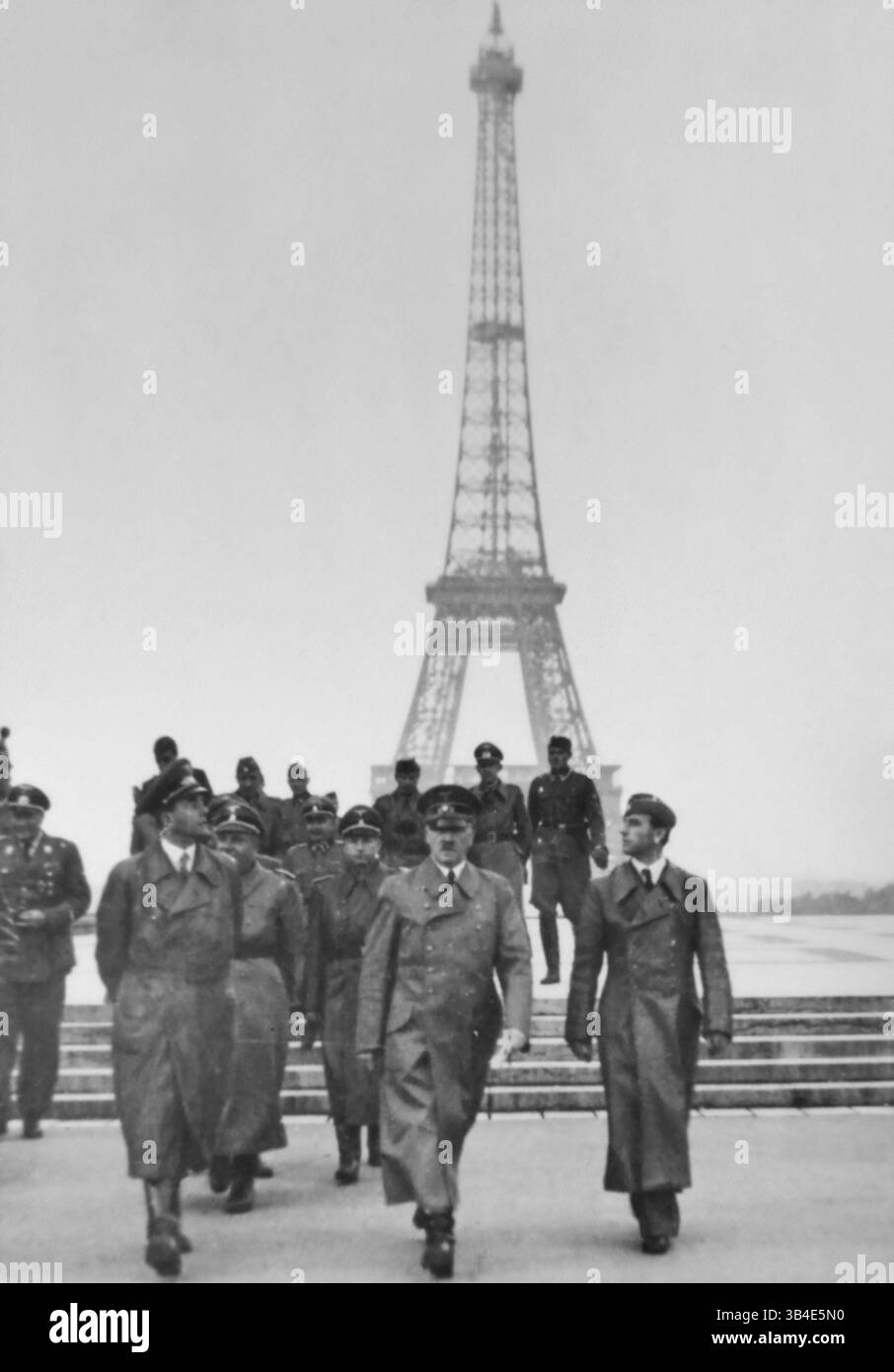 Hitler eiffel tower hi-res stock photography and images - Alamy