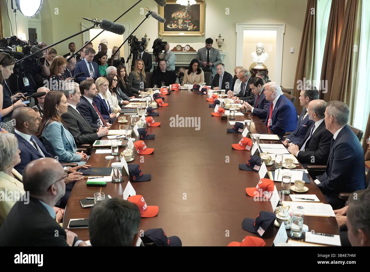 2025 us president donald trump cabinet hi-res stock photography and ...