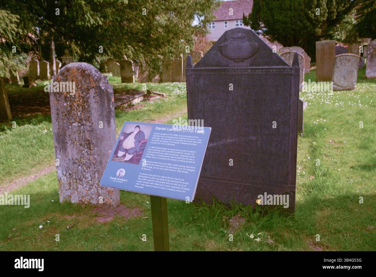 The grave of Daniel Lambert (1770-1809) - Britains heaviest man - in ...